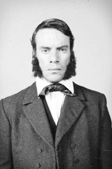 Actor collapses on Opera House stage