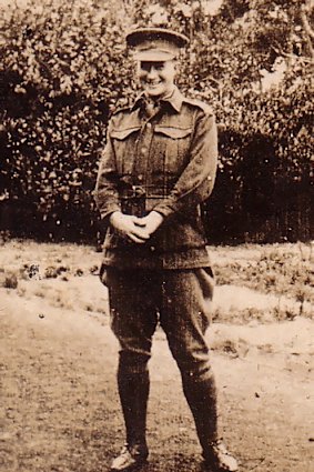 Diggers' smiles may help identify remains