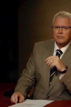 On Q&A, punches are mostly verbal