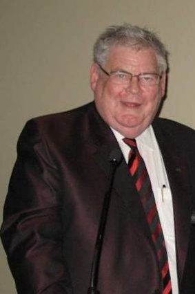 Painter needs a fit arm for marathon