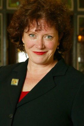 Another hospital chief quits