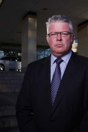 Troy Buswell to take three more weeks off