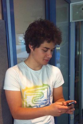 Free texting could spell doom for SMS