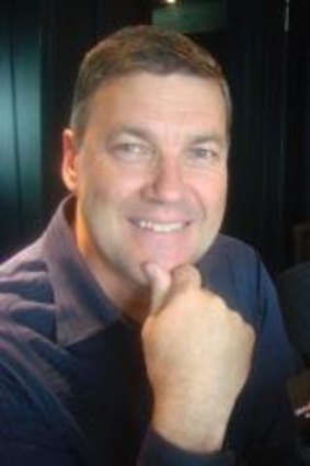 V8 Supercars commentator Neil Crompton to call his last Bathurst with ...