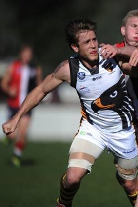 Ainslie has field day as Hawks' lack of fight proves costly