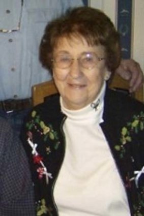 Woman, 80, lands plane after pilot dies