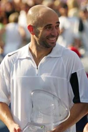 Agassi hails Hewitt's reign at the top