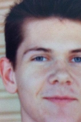 Missing teen sparks Mandurah search