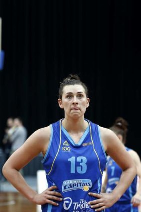 WNBL: Alex Bunton back for Canberra Capitals