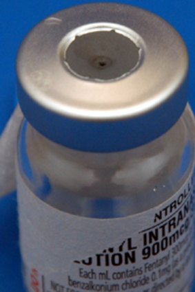 Ambos accused of stealing drugs