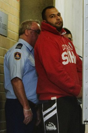 Police should have been kicking heads long ago: insider