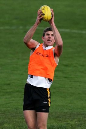 Hawks keep dream alive for Pattison