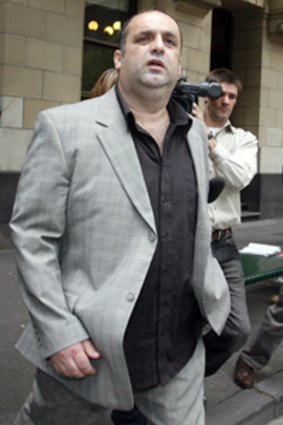 Cousins' 'good friend' cleared of gangland murder