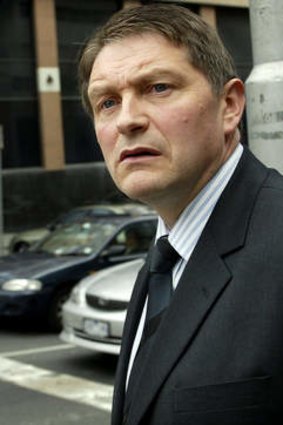 Detective stopped mobsters in their tracks