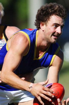 Former Roo kicks 11 as Werribee demolishes Port