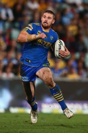 Bus meets Bingle but Clarke is unscathed