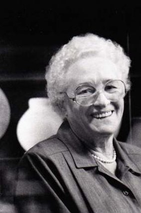 Fearless fencer Joan Beck had force in the archaeological field