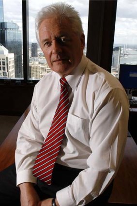 McFarlane to stay on Westfield board despite taking Aviva post