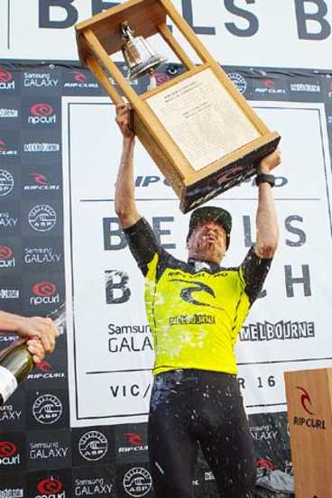 Mick Fanning defeats Taj Burrow to win Rip Curl Pro title at Bells Beach