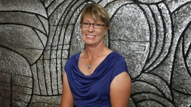 Canberra cyclist Sue Powell lowers her own world record at Para-cycling ...