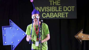 Sydney Festival 2016: Invisible Dot Cabaret wobbles between Josie Long ...