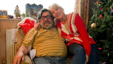 The Royle Family: Joe's Crackers, Christmas Day