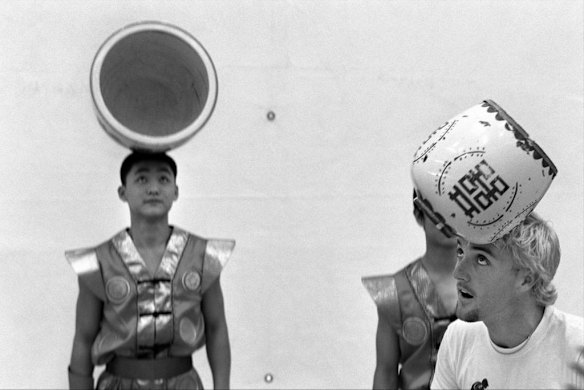 Fairfax Archive: Send in the Clowns