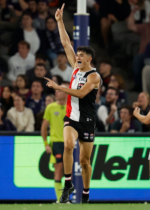 AFL 2023 round one LIVE updates: GWS Giants v Adelaide Crows, Hawthorn ...