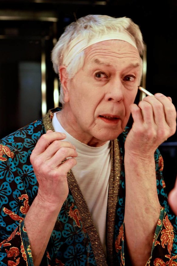 Colin Peasley retires from Ballet