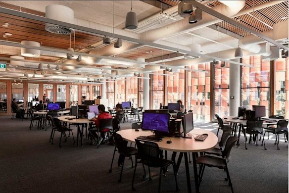 University of Queensland's new Advanced Engineering Building