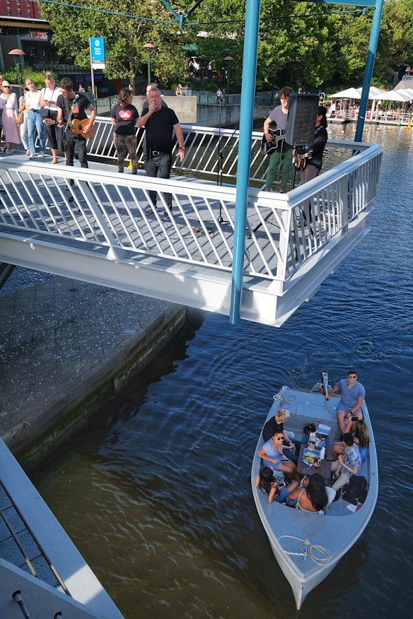 ‘Good reason to sing’: Jimmy Barnes surprises fans with pop-up ...