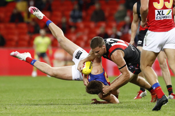 AFL 2020 | Trauma surgeon calls for severe penalties for sling tackles