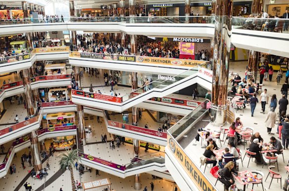Top 10 most unusual attractions in shopping malls