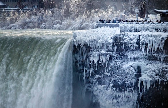 Niagara Falls' ice wonderland: photo gallery