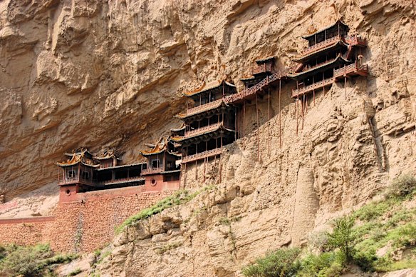 Unusual settlements and dwellings around the world: Nine incredible ...