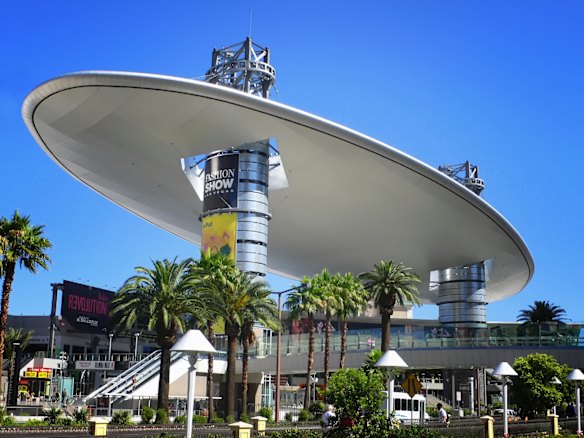 Top 10 most unusual attractions in shopping malls