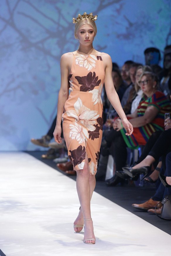 Melbourne Spring Fashion Week 2016: headbands rule for Spring Racing