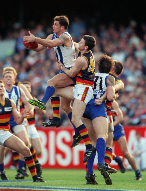 AFL Mark Of The Year 2021 | From the Riewoldts to Alex Jesaulenko ...