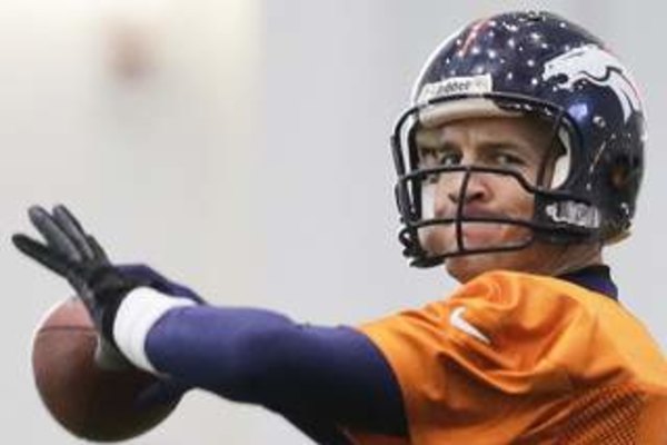 Peyton Manning, All-American hero, in search of second Super Bowl ring