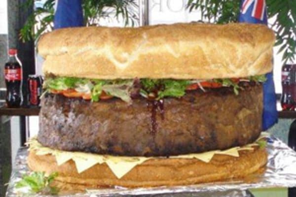 Australian cafe claims world's biggest burger