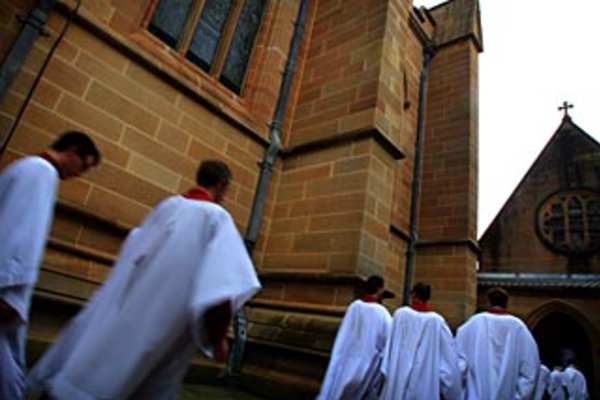 Asian followers give life to Christian churches