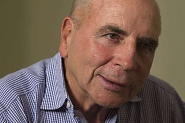 Deeper emission cuts no 'pie in the sky', says former RBA governor ...