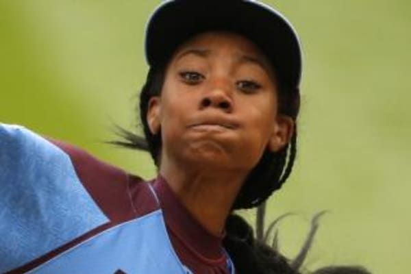 Little League pitcher Mo'ne Davis makes Sports Illustrated cover