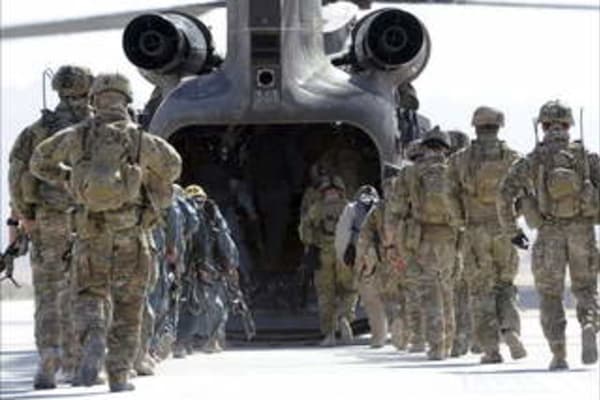 Uncommon Soldier: Brave, Compassionate and Tough, the Making of ...