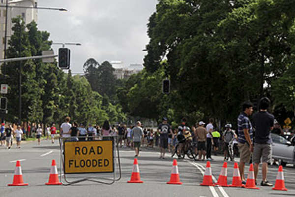 Coronation Drive reopened in both directions