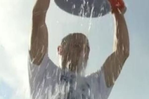 Former NFL player Tim Shaw announces he has ALS