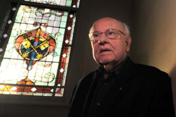 Father Bob 'pressured to quit' post