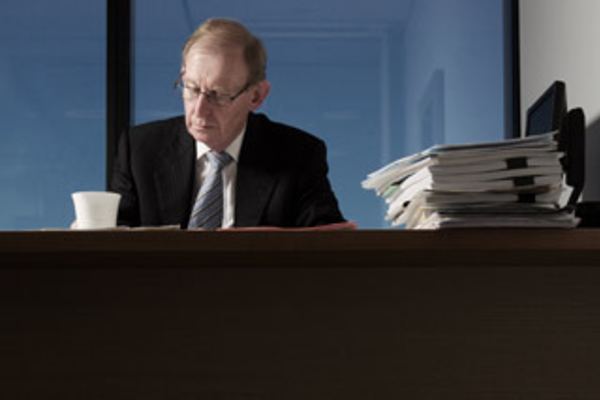 Murray bides time for new finance review