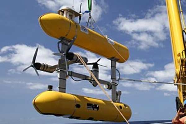 Unmanned submarine goes missing off Queensland coast