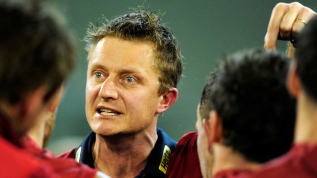 Mark Neeld quits Essendon